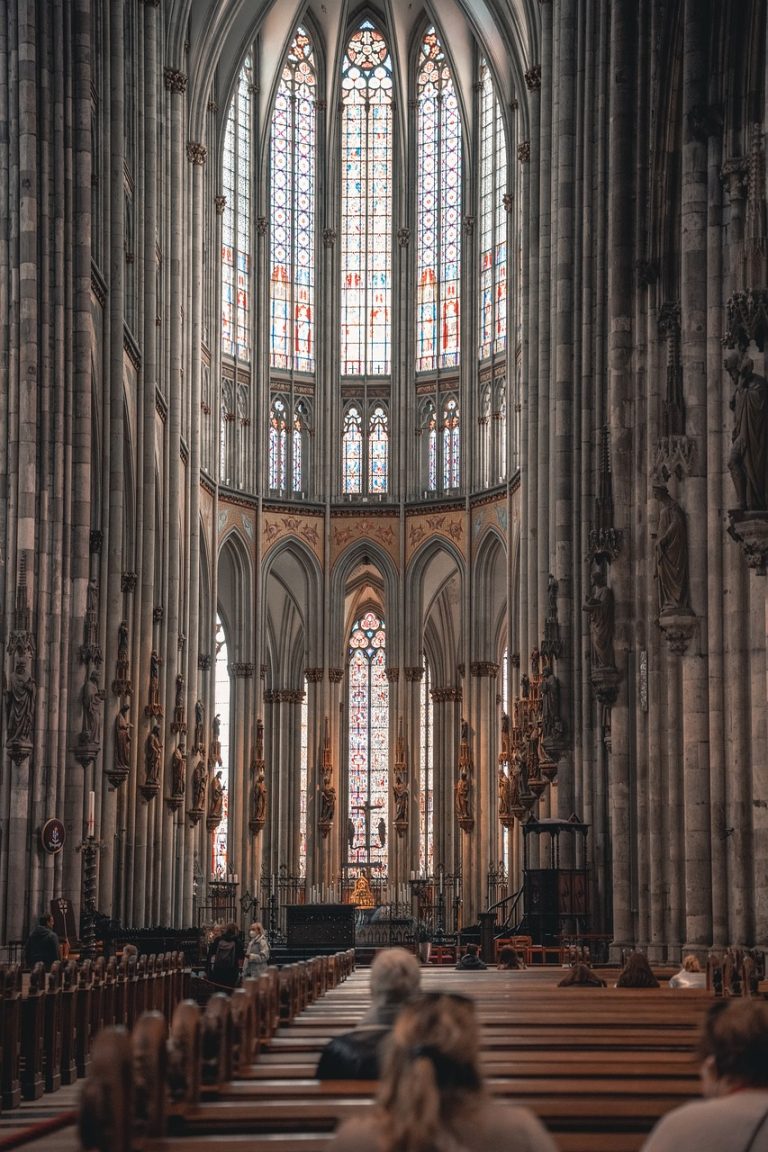 Cologne Cathedral – Exploring the Majesty | Kenzly