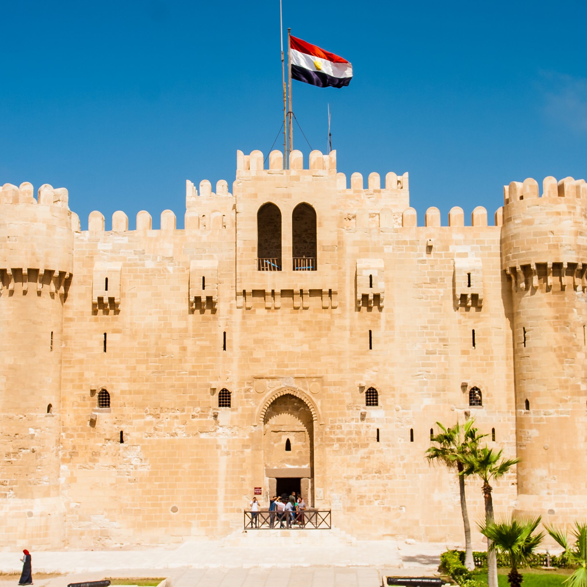 Qaitbay Citadel – Alexandria’s Historic Seaside Fortress | Kenzly